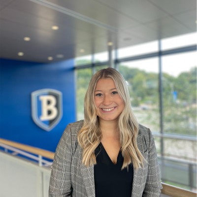 Julia Brockney (‘23 Marketing) is #Hired! – Bentley CareerEdge